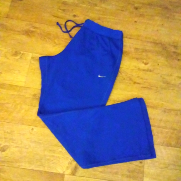 Nike | Pants & Jumpsuits | Nike Sphere Dry Athletic Pants | Poshmark